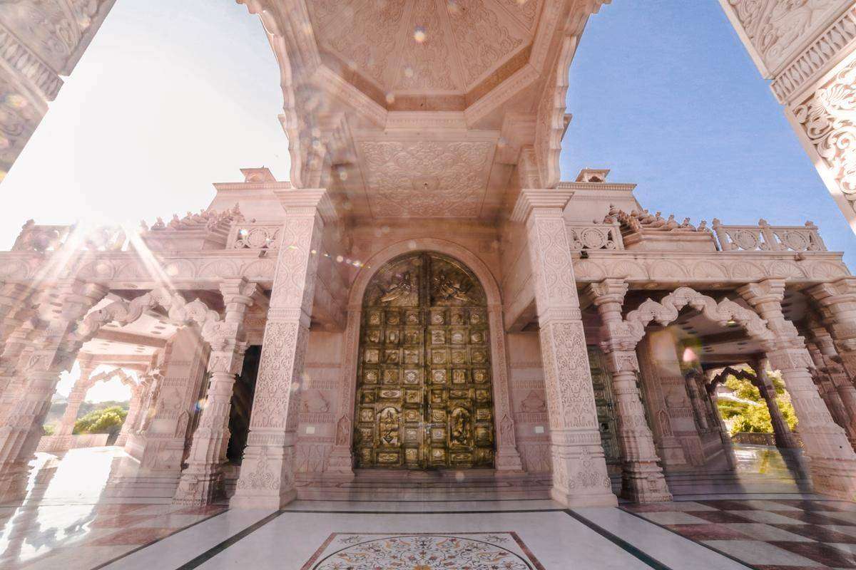 The Golden Door by artist Siddhant – Image, Photography | Mojarto